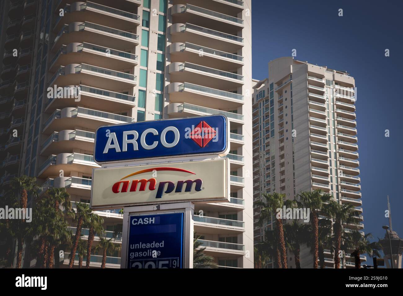 LAS VEGAS, AUGUST 21, 2024: An Arco gas station sign rises against high ...