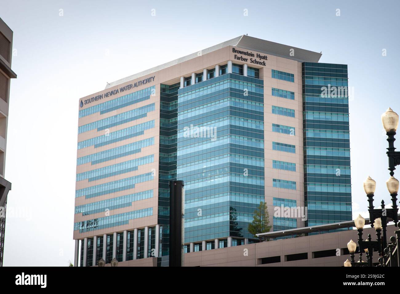 Molasky corporate center hi-res stock photography and images - Alamy