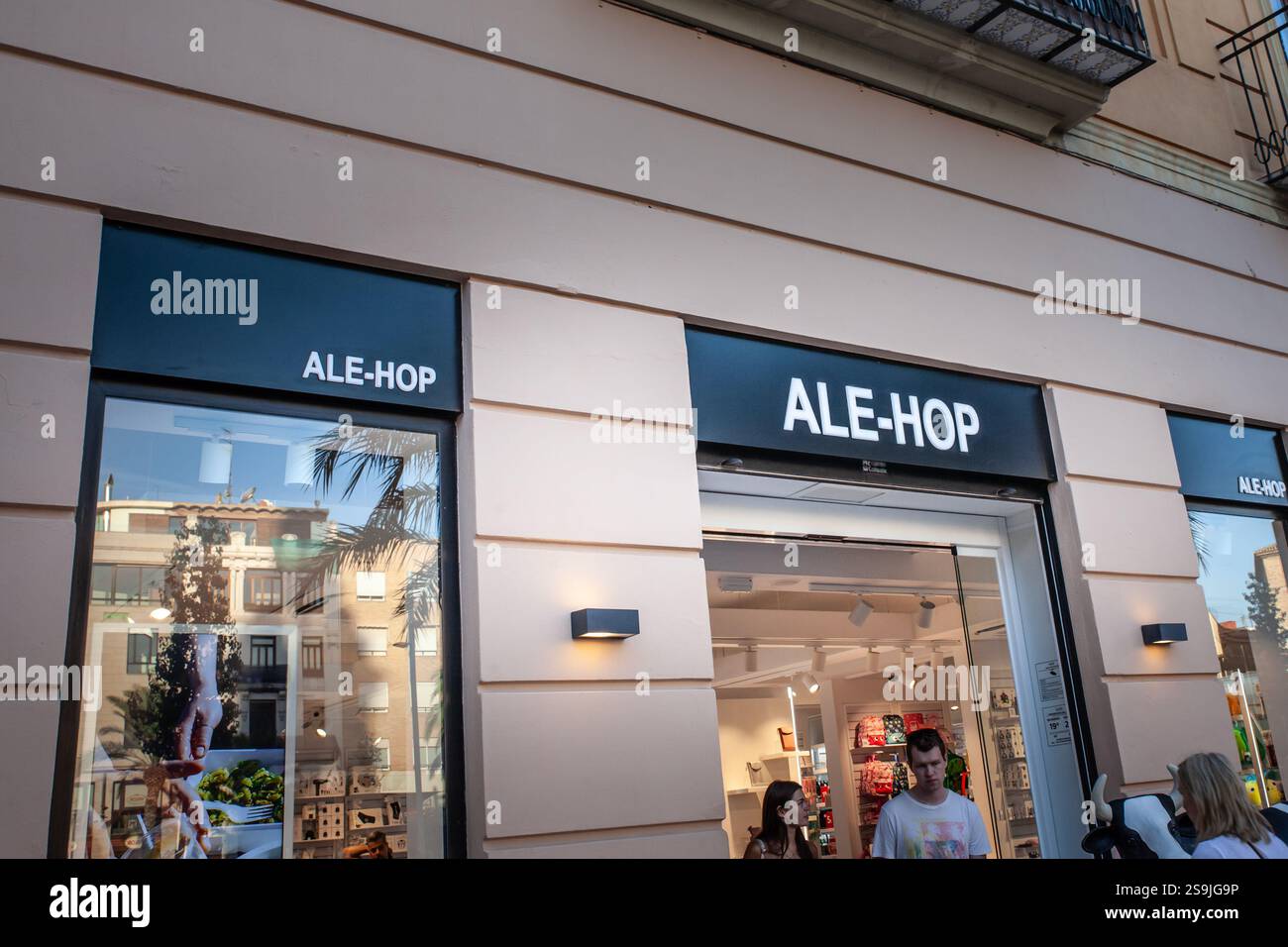 VALENCIA, SPAIN - OCTOBER 13, 2024: The Ale-Hop logo displayed above the store entrance in a ...