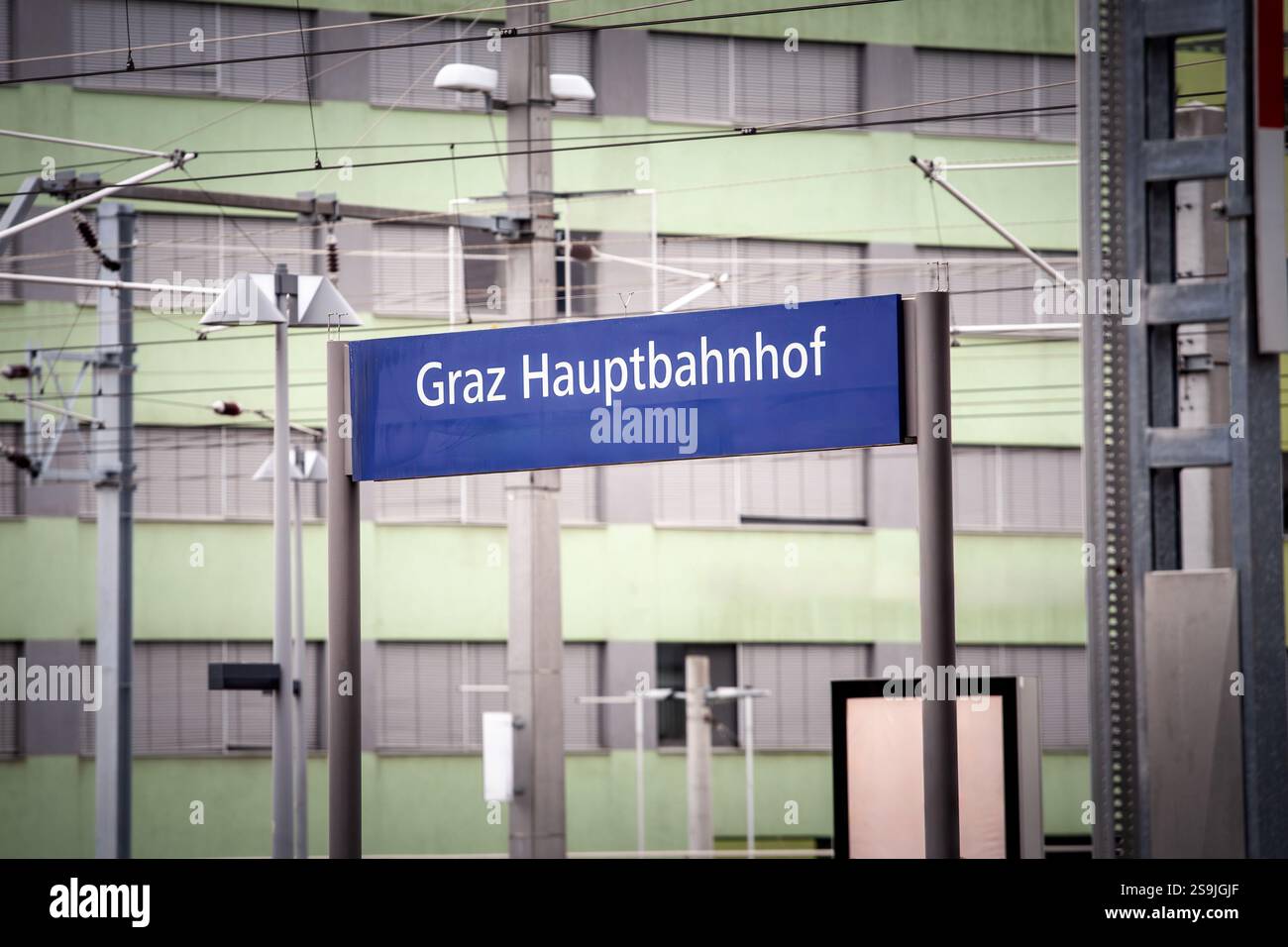 Graz hbf hi-res stock photography and images - Alamy