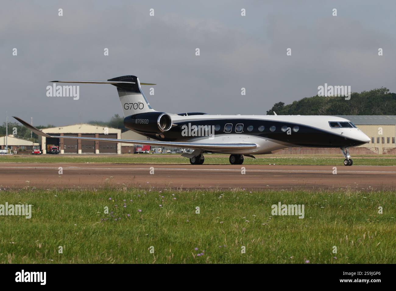 N706D, a Gulfstream G700 operated by Gulfstream Aerospace, arriving at ...