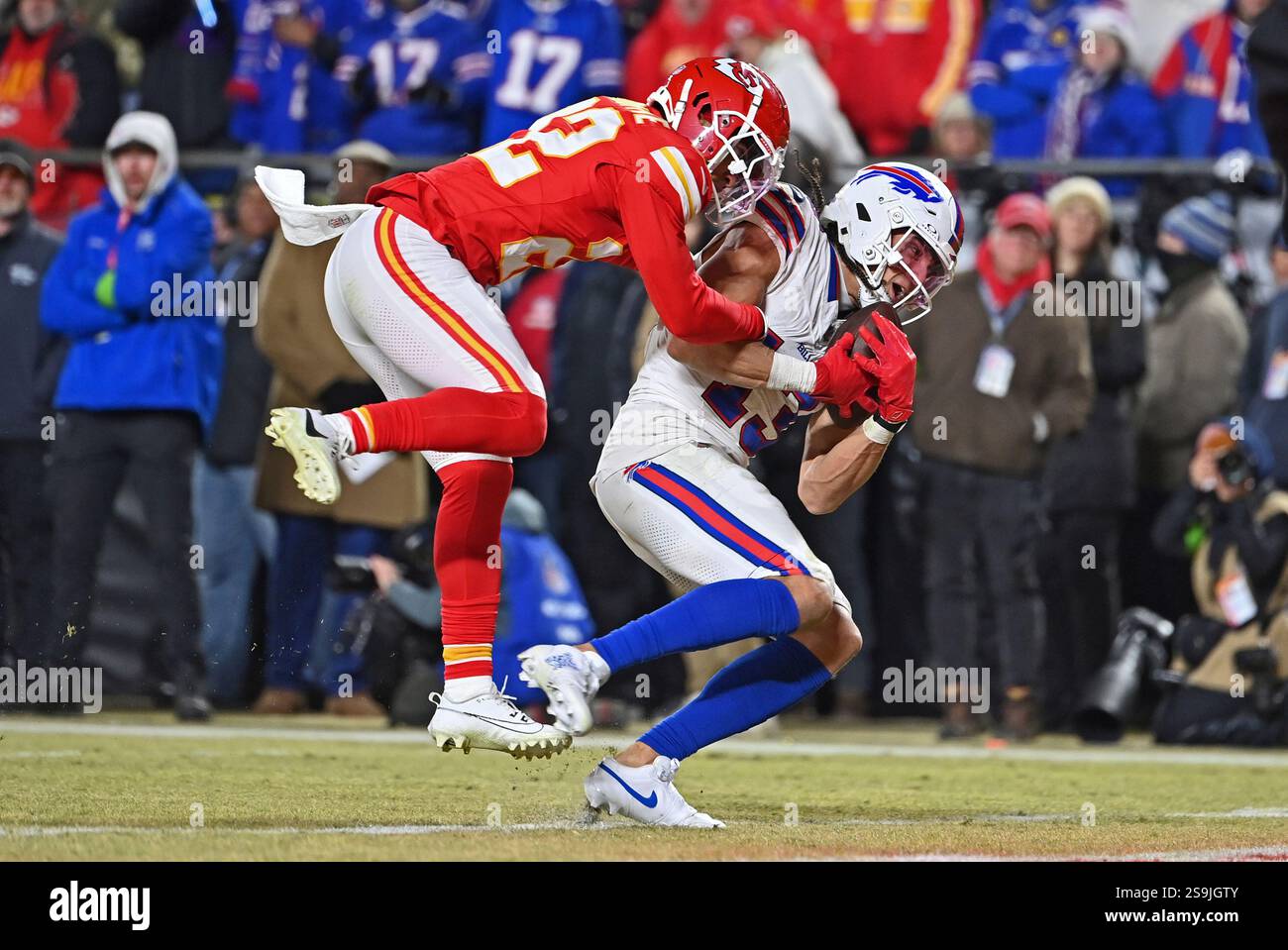 Buffalo Bills wide receiver Mack Hollins (13) catches a touchdown pass ...