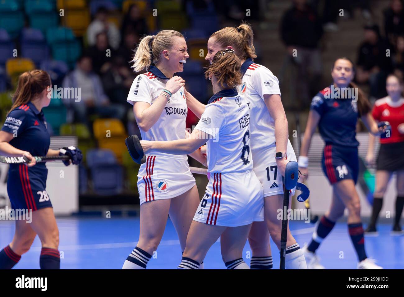 Verena Neumann (Mannheimer HC #19) & Lisa Mayerh?fer (Mannheimer HC #17 ...