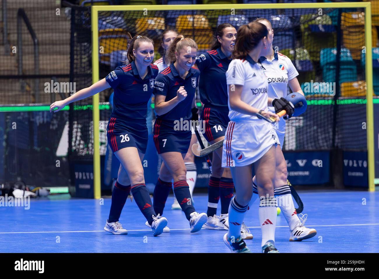 Mabel Brands (D?sseldorfer HC #7) ballt die Faust und freut sich mit ...