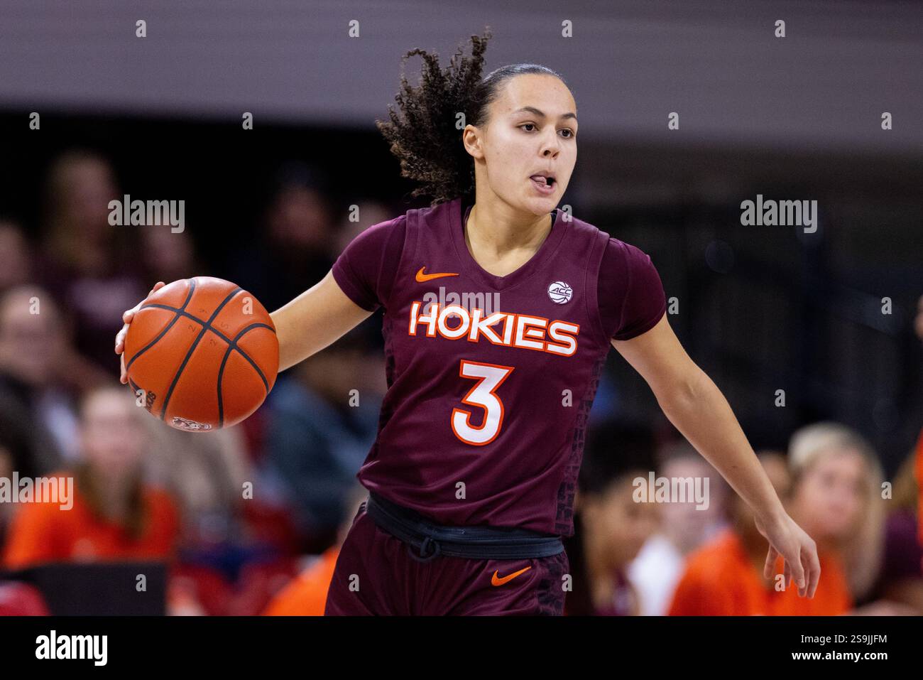 Mackenzie scott hi-res stock photography and images - Alamy