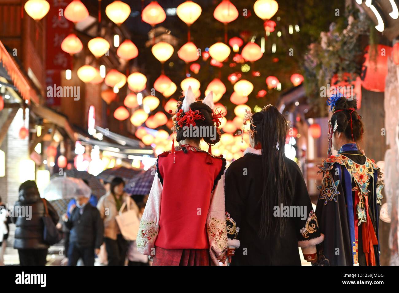 **CHINESE MAINLAND, HONG KONG, MACAU AND TAIWAN OUT** Tourists enjoy ...