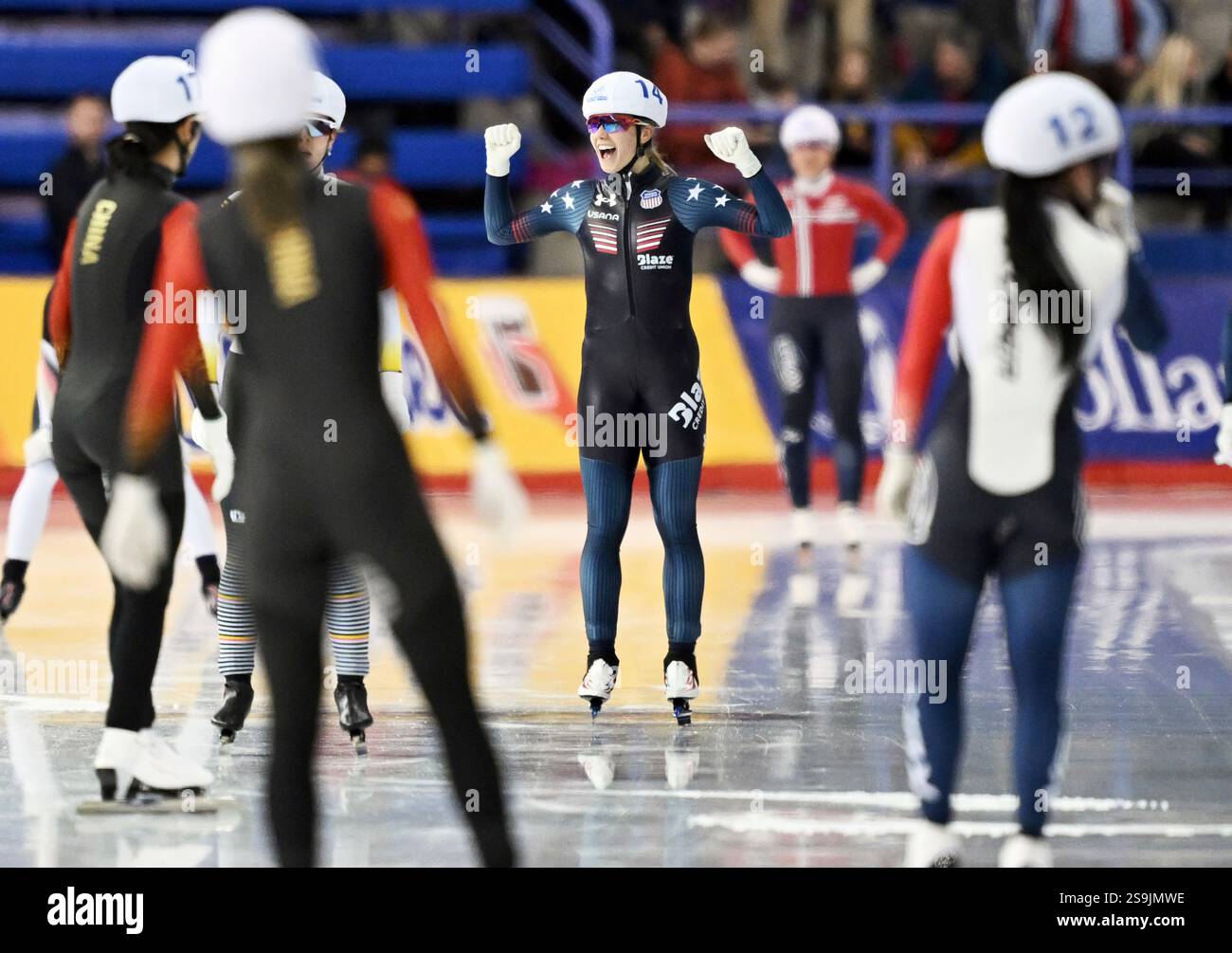 (C) Greta Myers of United States competes during mass start women's in ...