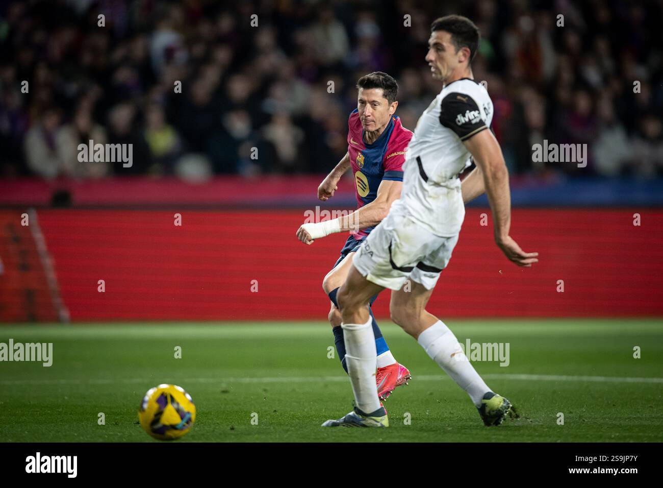 Robert Lewandowski (FC Barcelona) in action during a La Liga EA Sports ...