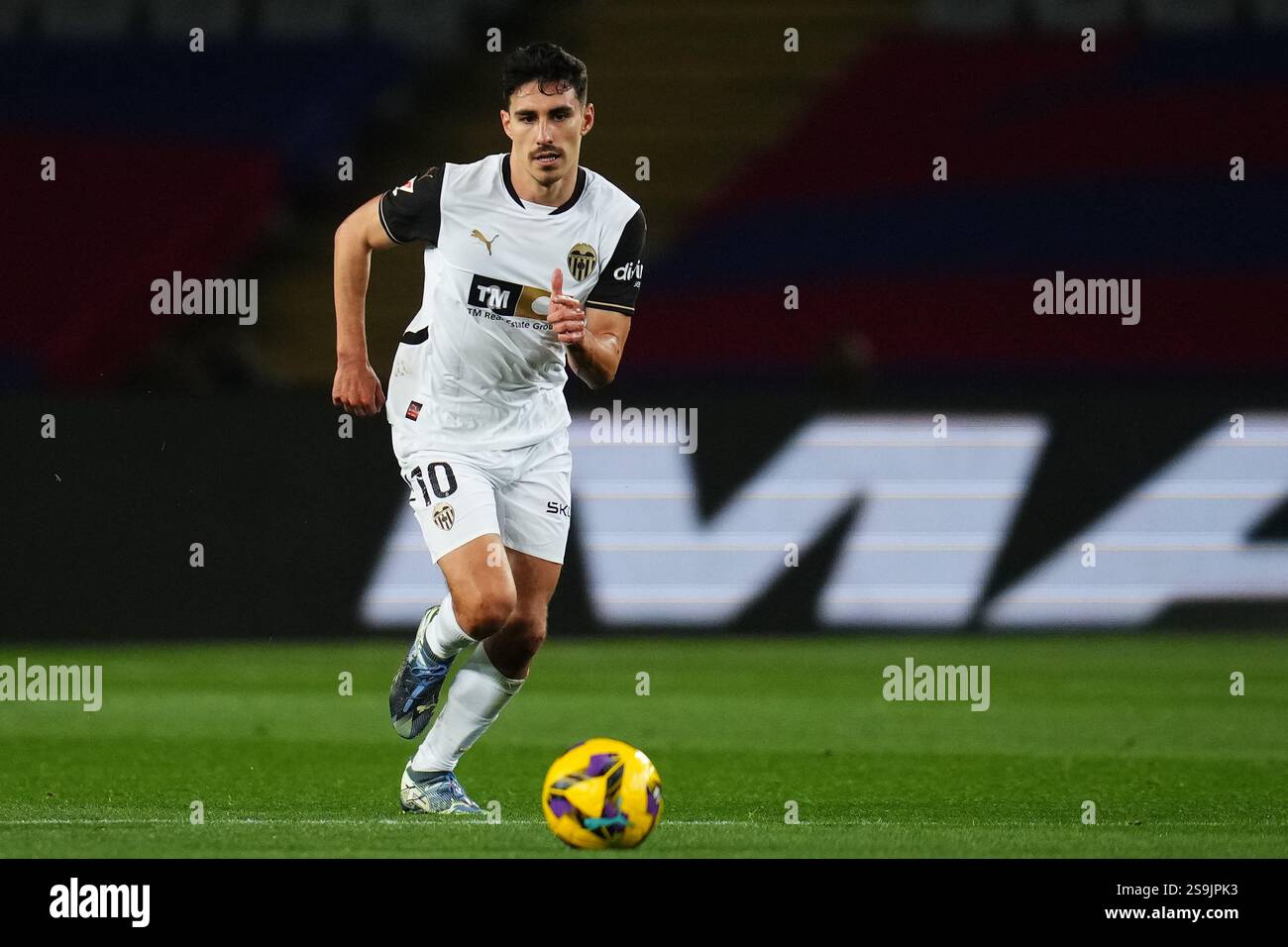 Andre Almeida of Valencia CF during the La Liga EA Sports match between ...