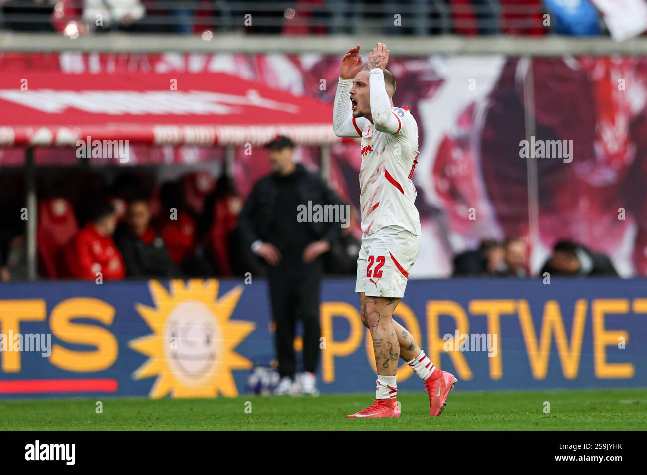 Leipzig, Germany. 25th Jan, 2025. David Raum of RB Leipzig celebrates ...