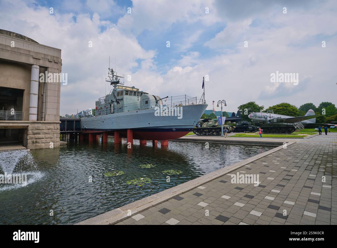 Chamsuri class patrol boat hi-res stock photography and images - Alamy