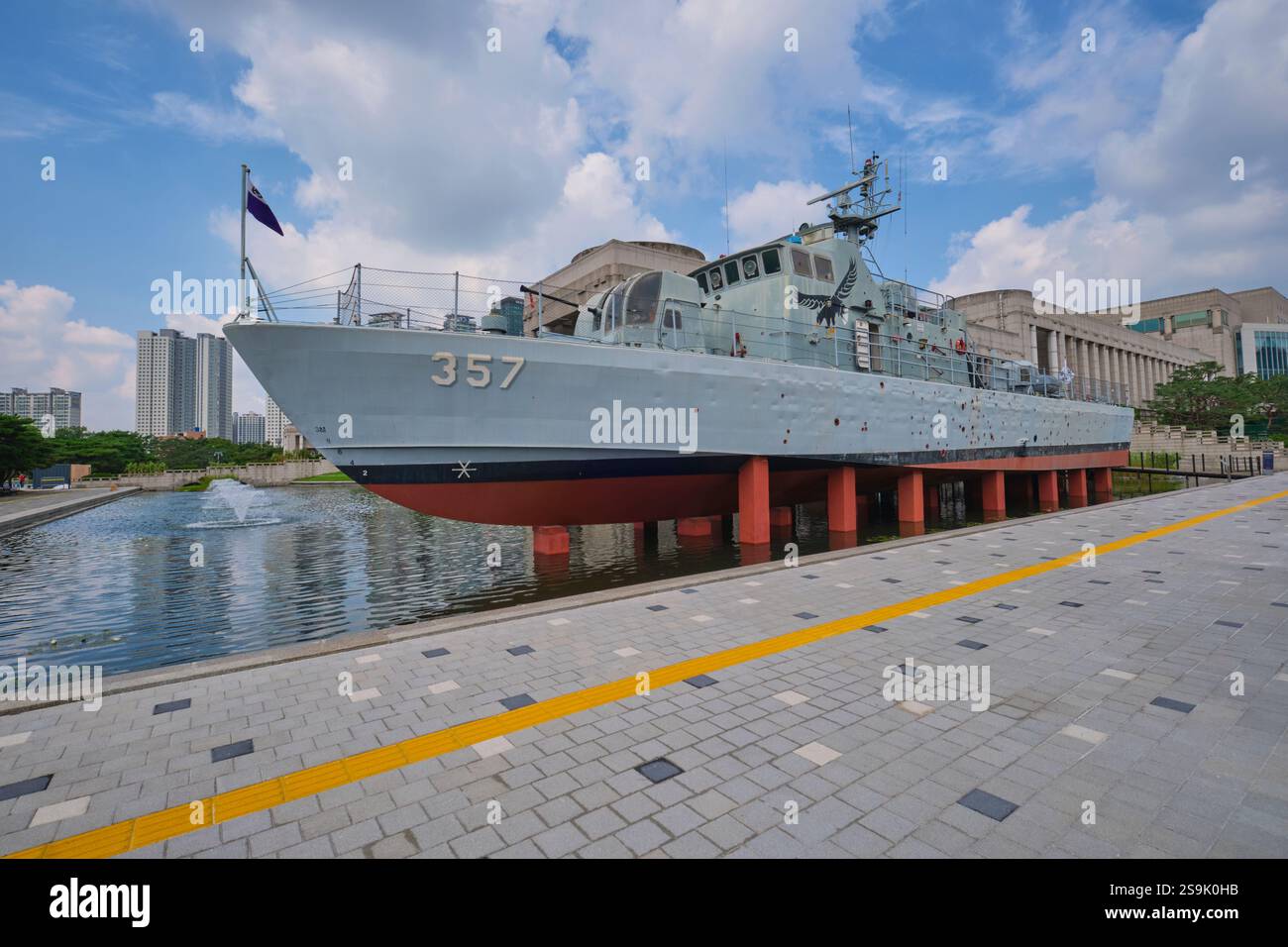 The large 357 Chamsuri Class Patrol Boat. At the War Memorial of Korea ...