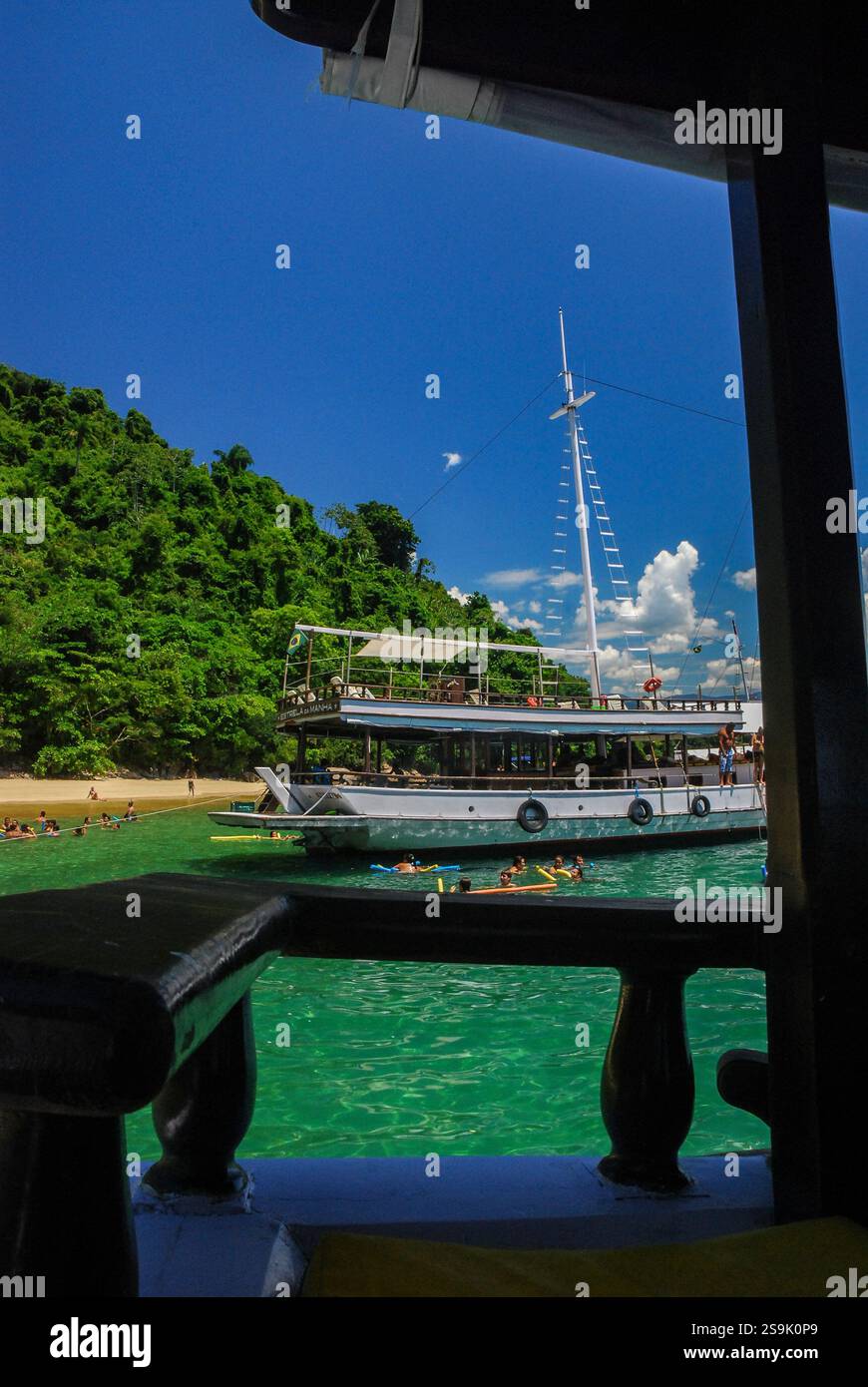 Boat trip along the green coast of Rio de Janeiro, Brazil Stock Photo ...