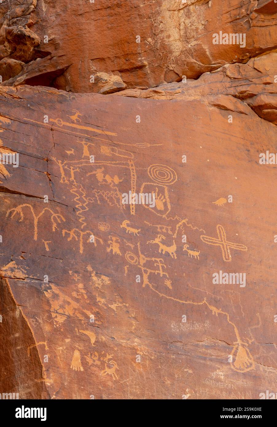 Prehistoric Petroglyphs in the Valley of Fire State Park, Nevada Stock ...