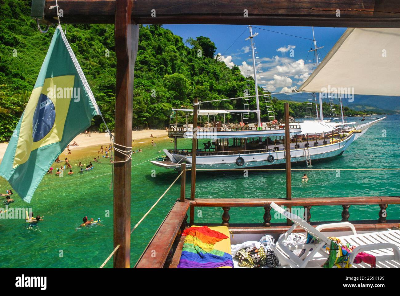 Boat trip along the green coast of Rio de Janeiro, Brazil Stock Photo ...