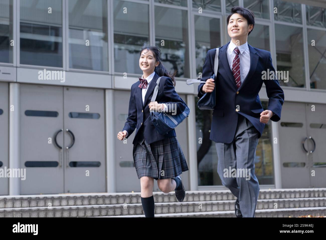High school students running Stock Photo - Alamy