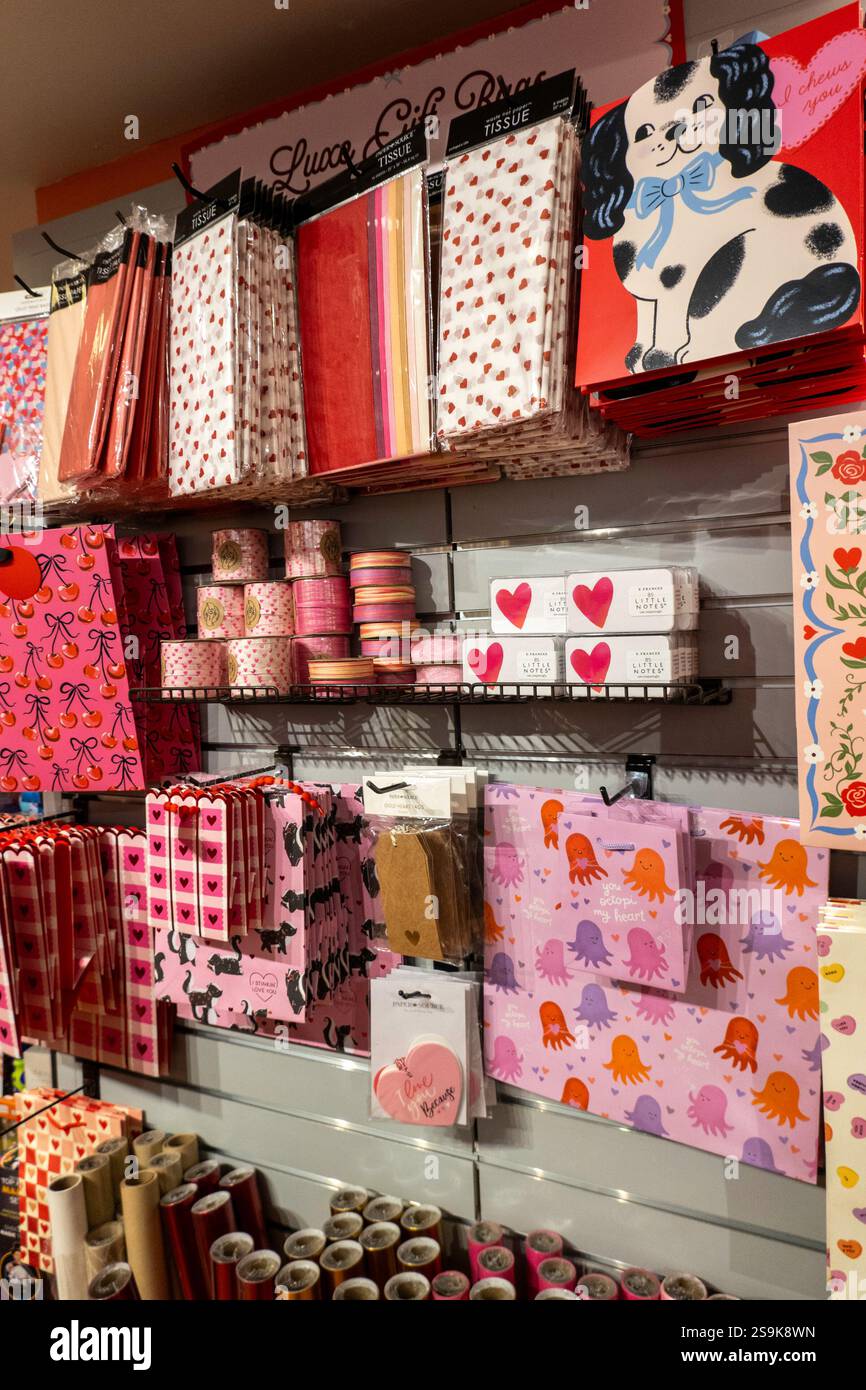 The Paper Source is a stationery store in Grand Central terminal that ...