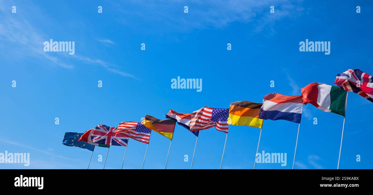 Symbol unity different people hi-res stock photography and images - Alamy