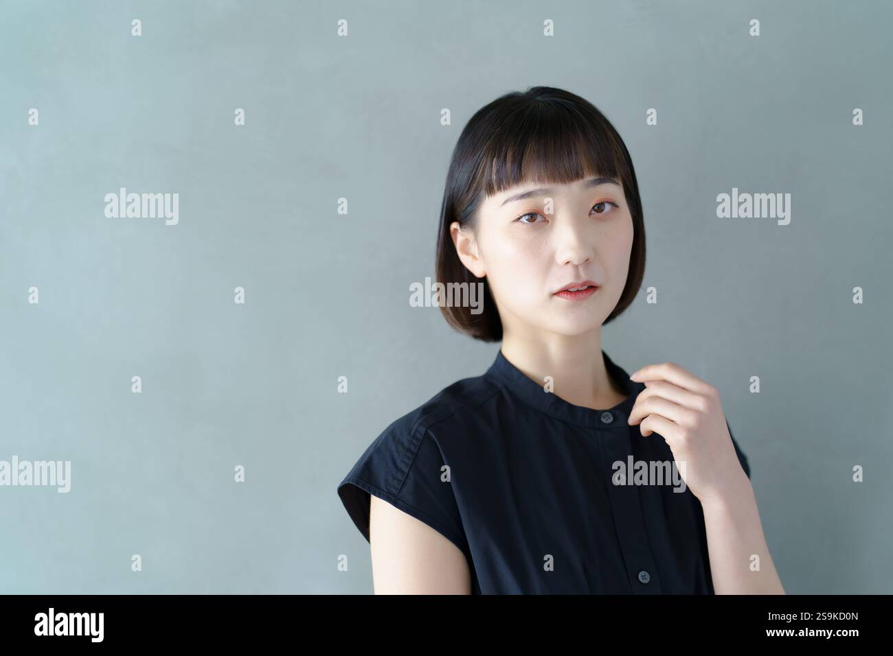 Portraits of young women Stock Photo - Alamy