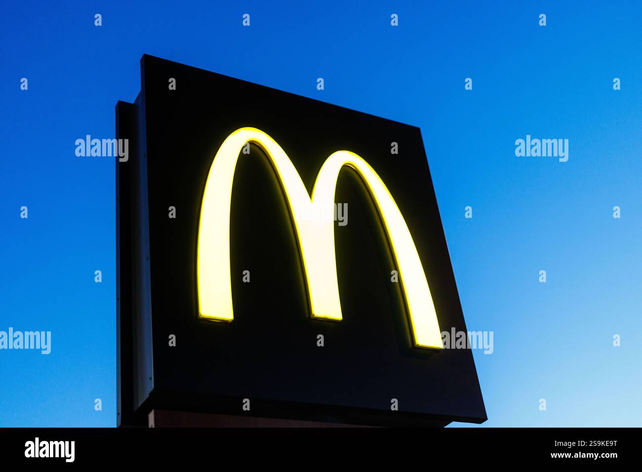 Munich, Germany. 26th Jan, 2025. The illuminated McDonald's lettering ...
