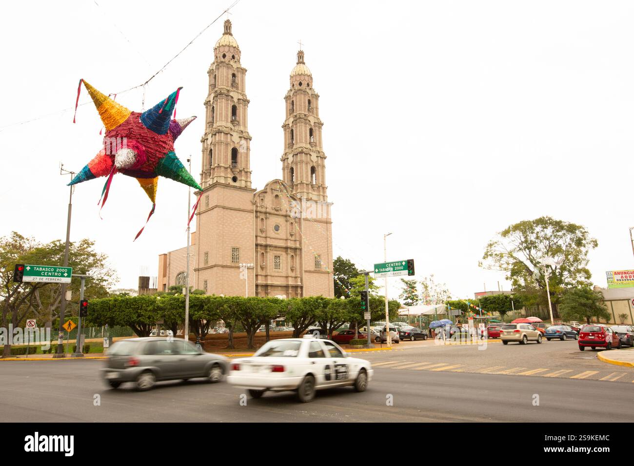 Villahermosa, Tabasco, Mexico - January 6, 2019: Afternoon traffic ...