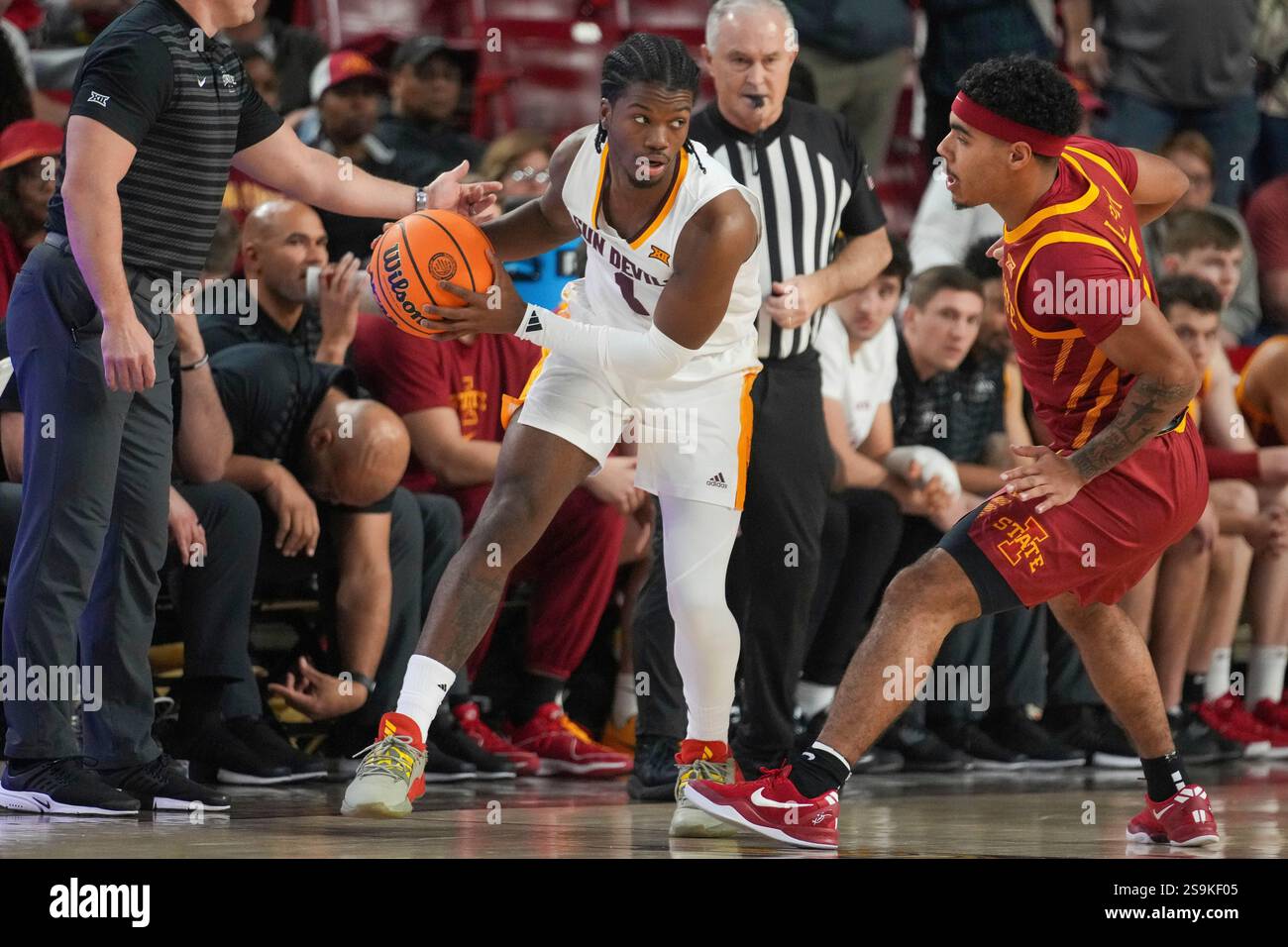 Arizona State Sun Devils guard Alston Mason (1) against Iowa State ...