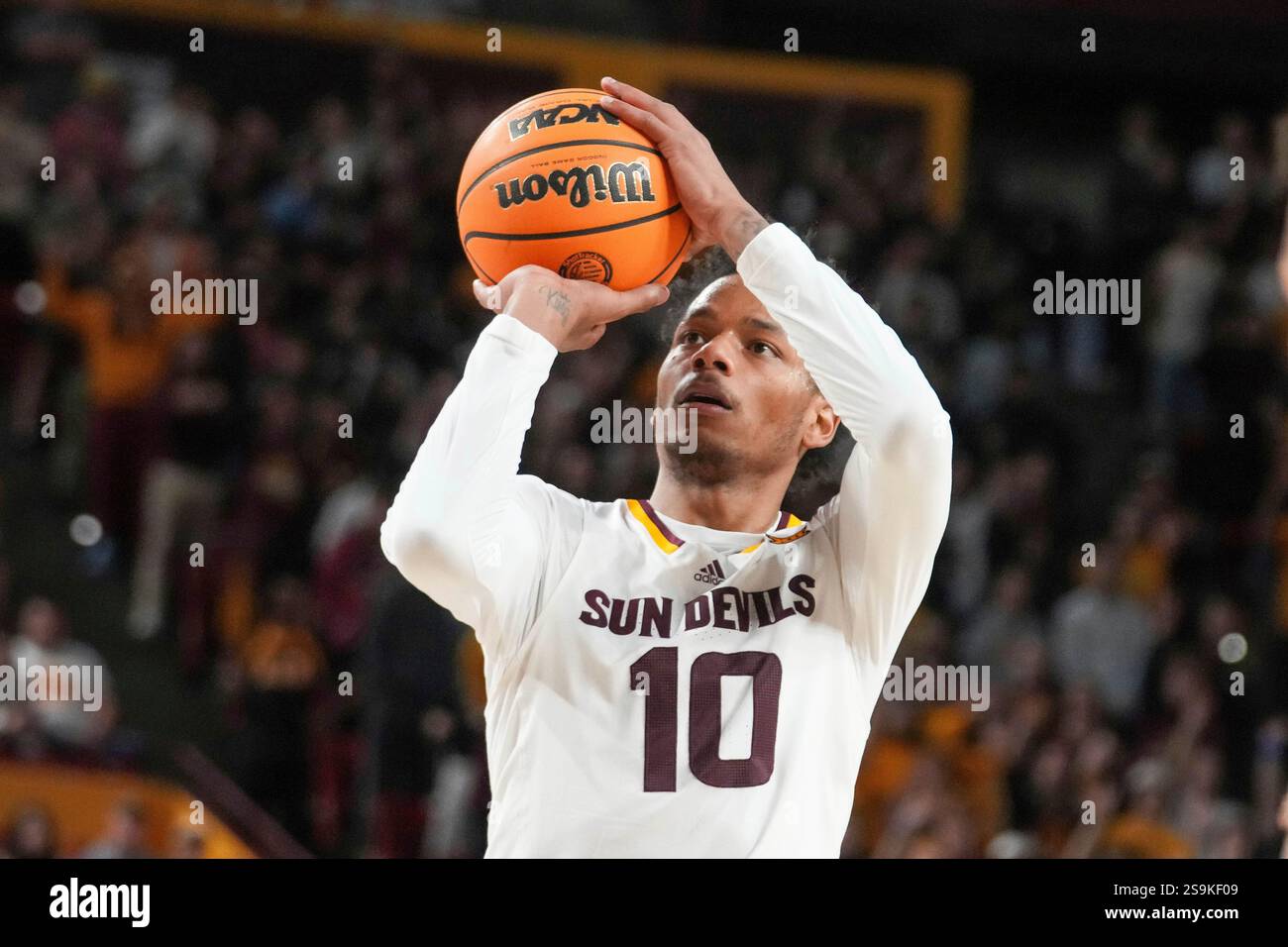 Arizona State Sun Devils guard BJ Freeman (10) against Iowa State ...