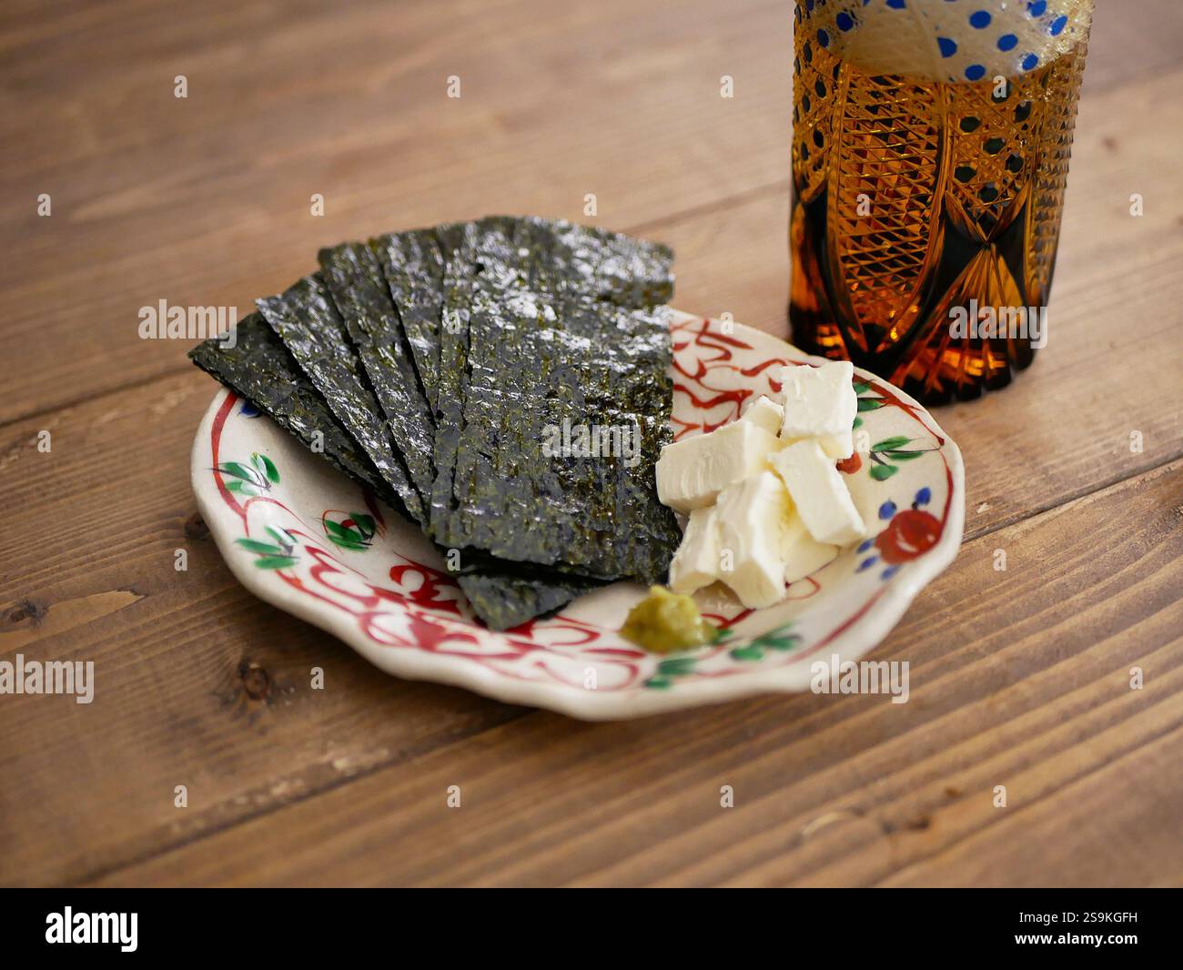 Seasoned Nori with Cream Cheese Stock Photo - Alamy