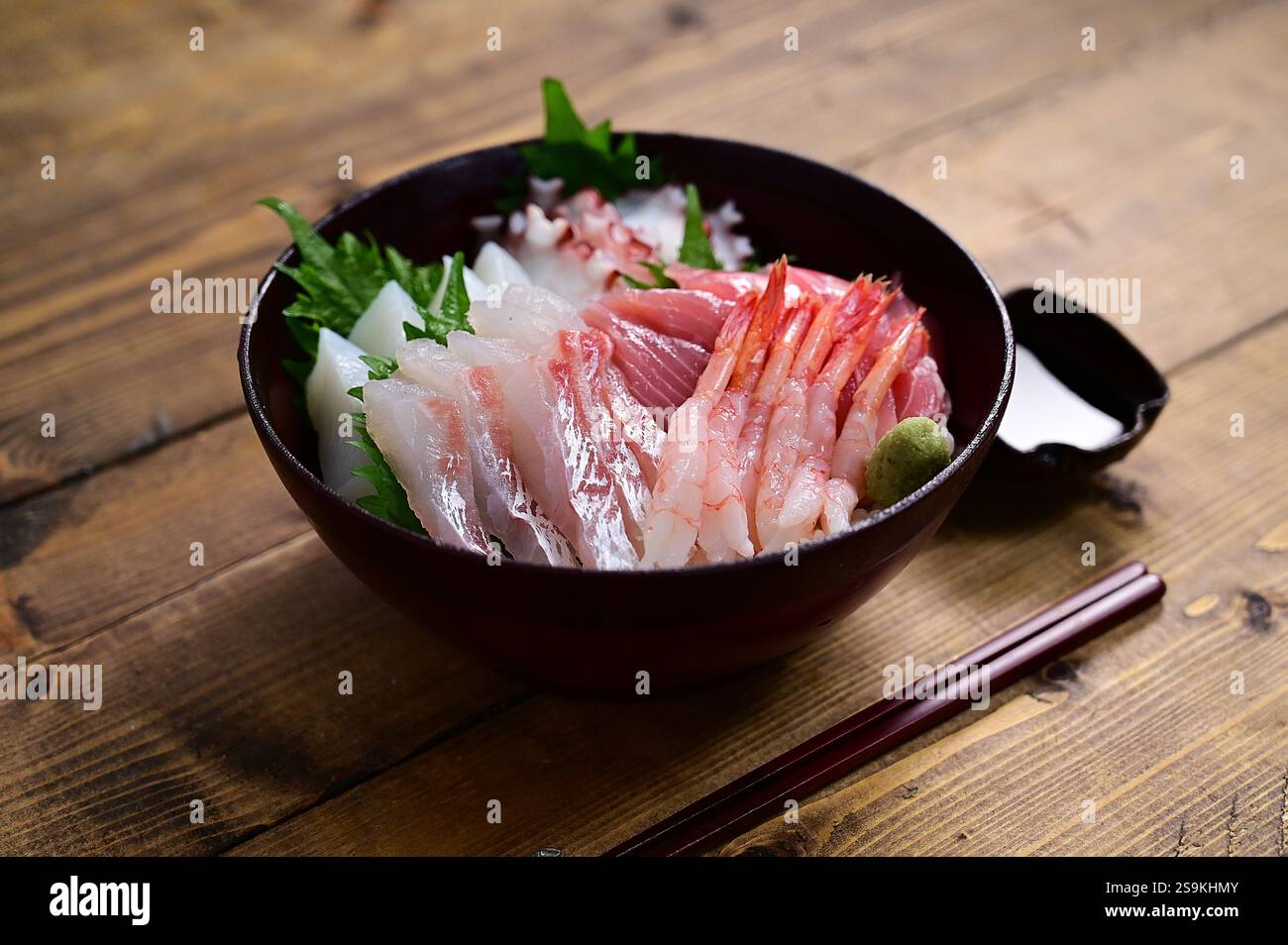 Seafood rice bowl, Kaisen don Stock Photo - Alamy