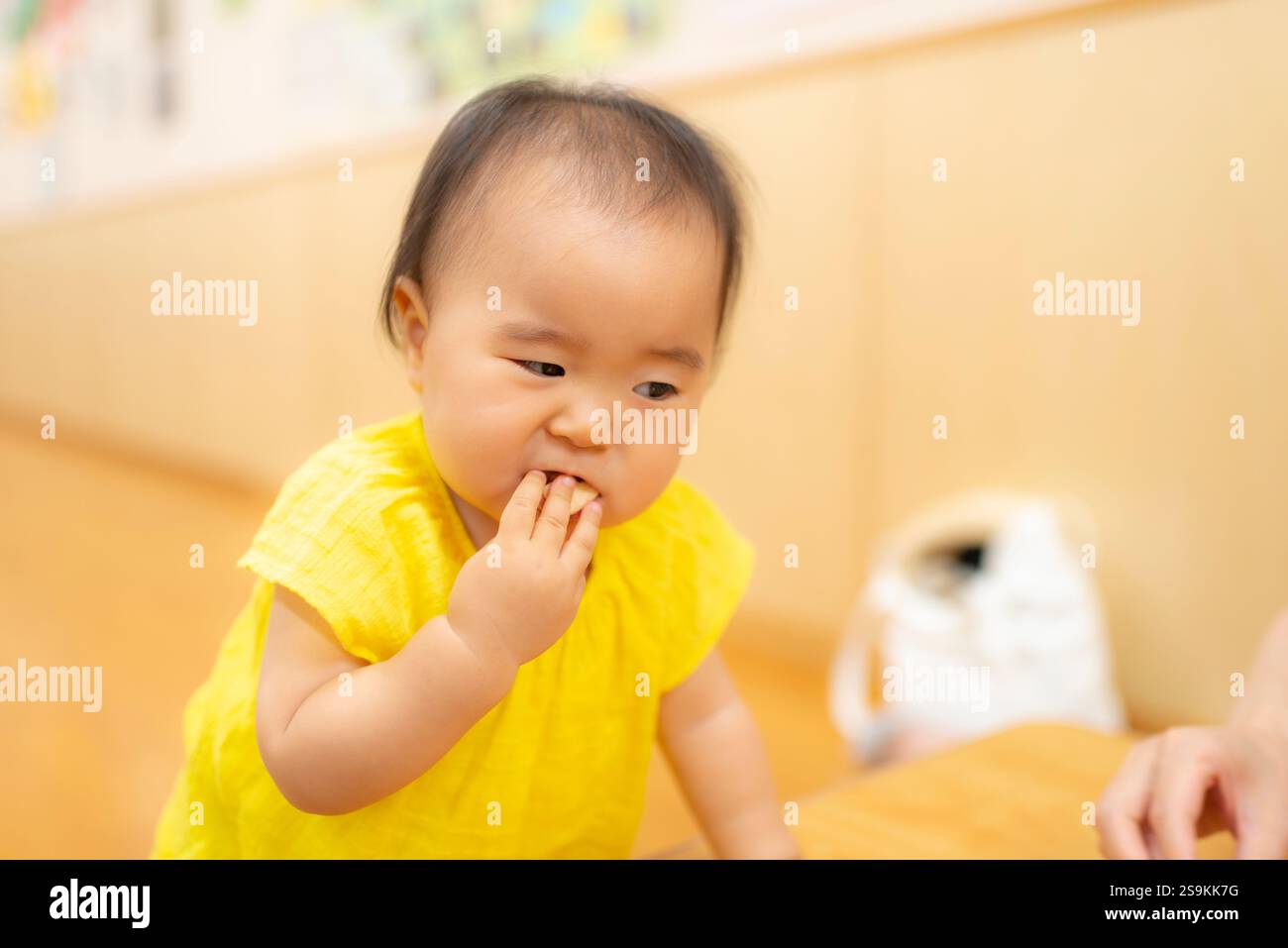 Children eating sweets Stock Photo - Alamy Children eating sweets Stock Photo - Alamy