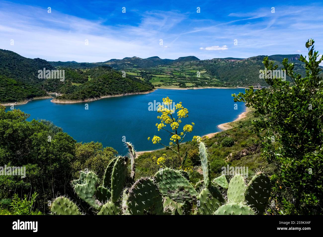 Lago del flumendosa hi-res stock photography and images - Alamy