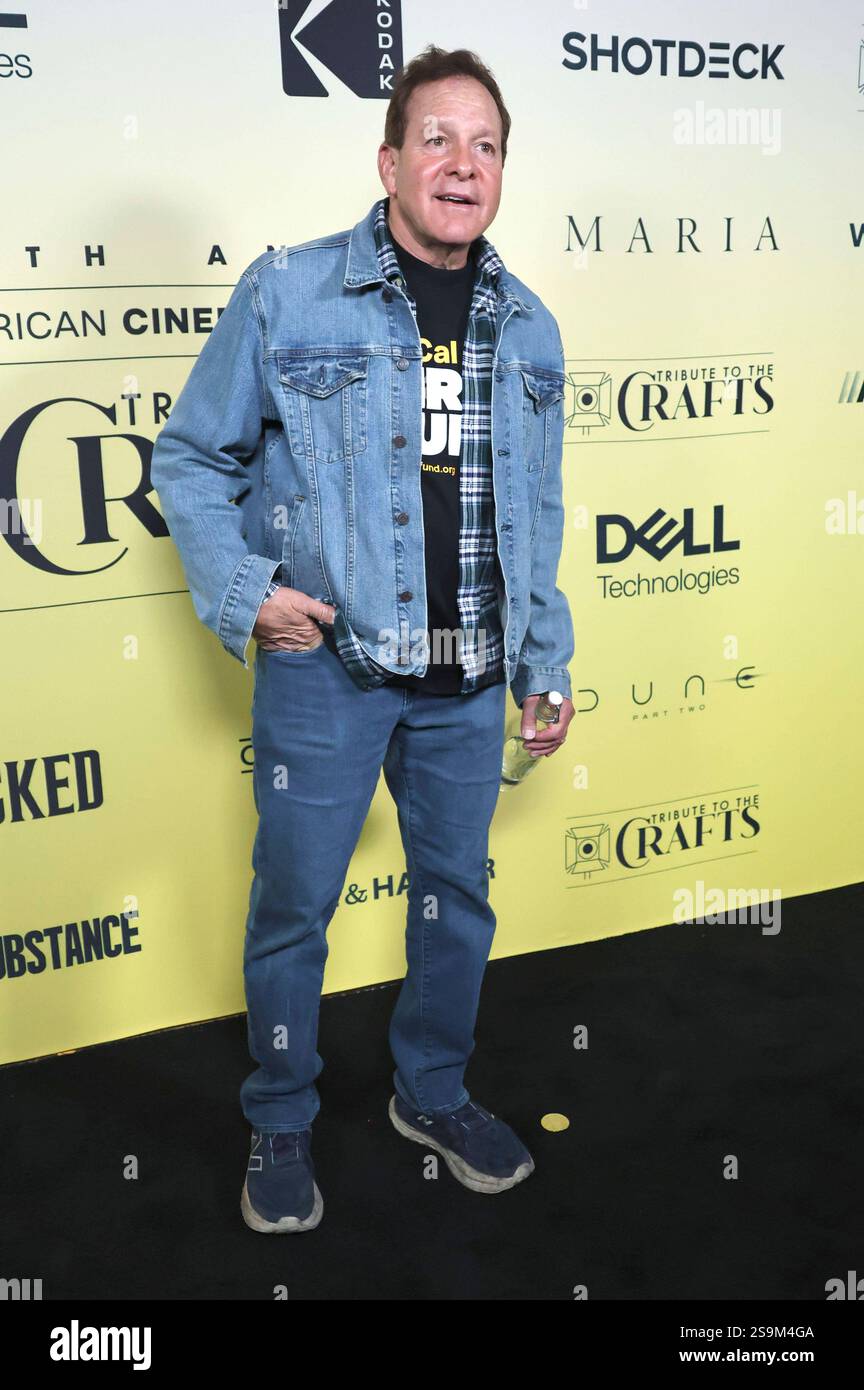 Steve Guttenberg beim American Cinematheque Tribute to the Crafts Event im Egyptian Theatre. Los ...