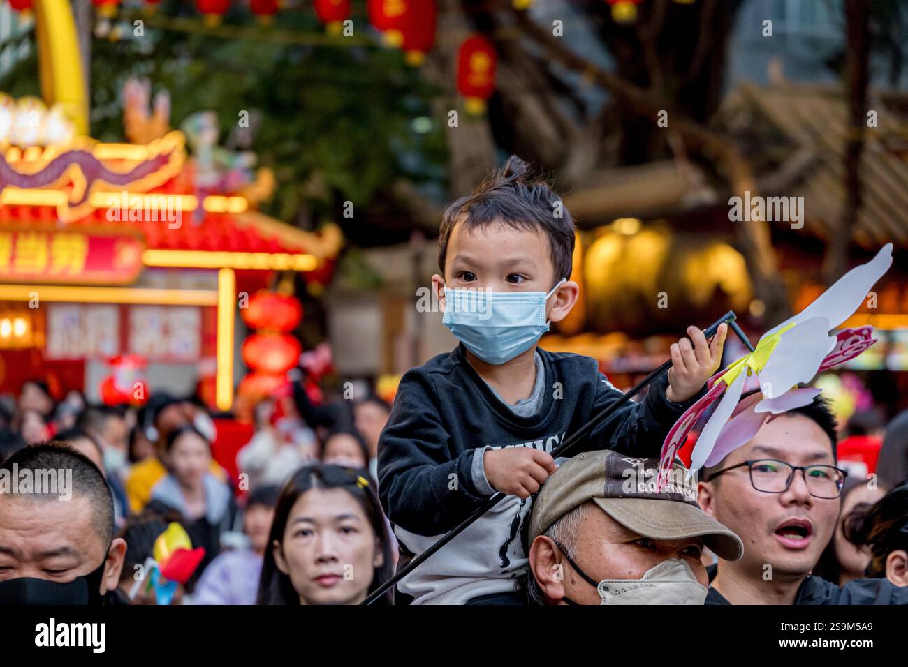 The 2025 Xihu Spring Flower Market opens in Guangzhou City, south China ...