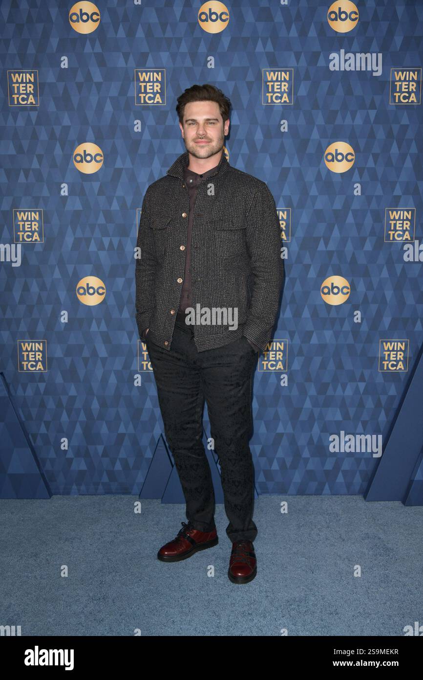 Grey Damon at the ABC TCA Winter Press Tour, Arrivals, Los Angeles, USA ...