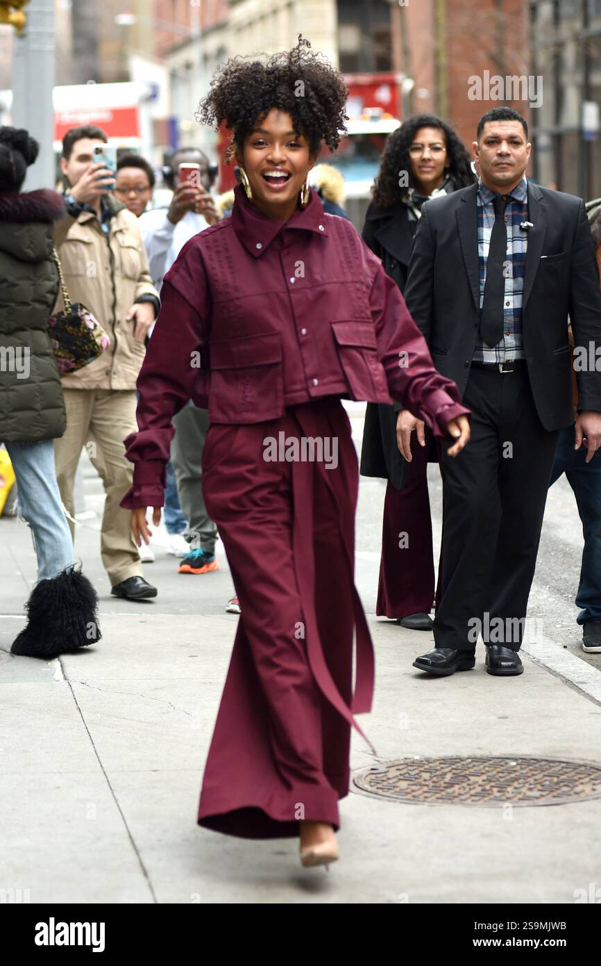 Yara Shahidi made an appearance at Build Series wearing Ivy Park on ...