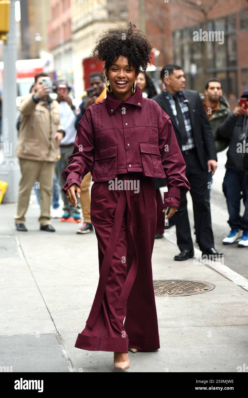 Yara Shahidi made an appearance at Build Series wearing Ivy Park on ...