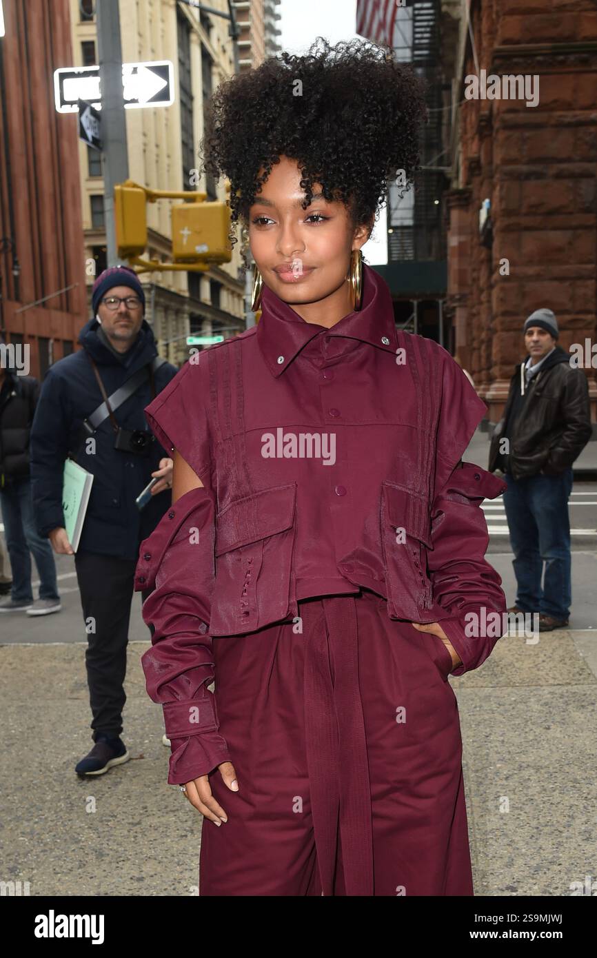 Yara Shahidi made an appearance at Build Series wearing Ivy Park on ...