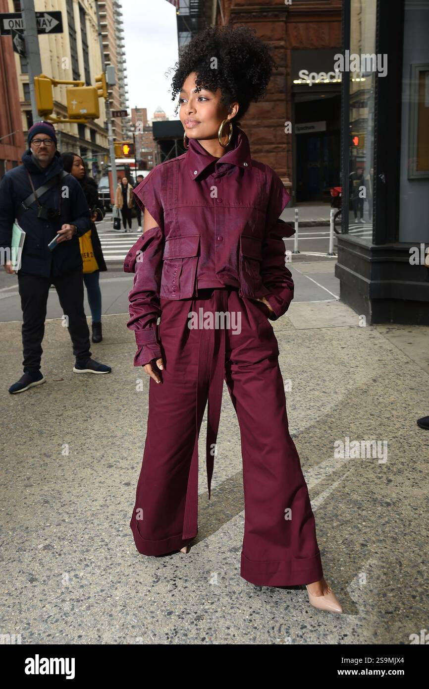 Yara Shahidi made an appearance at Build Series wearing Ivy Park on ...