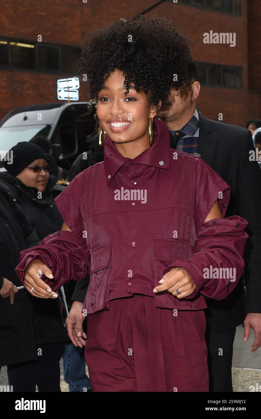 Yara Shahidi made an appearance at Build Series wearing Ivy Park on ...