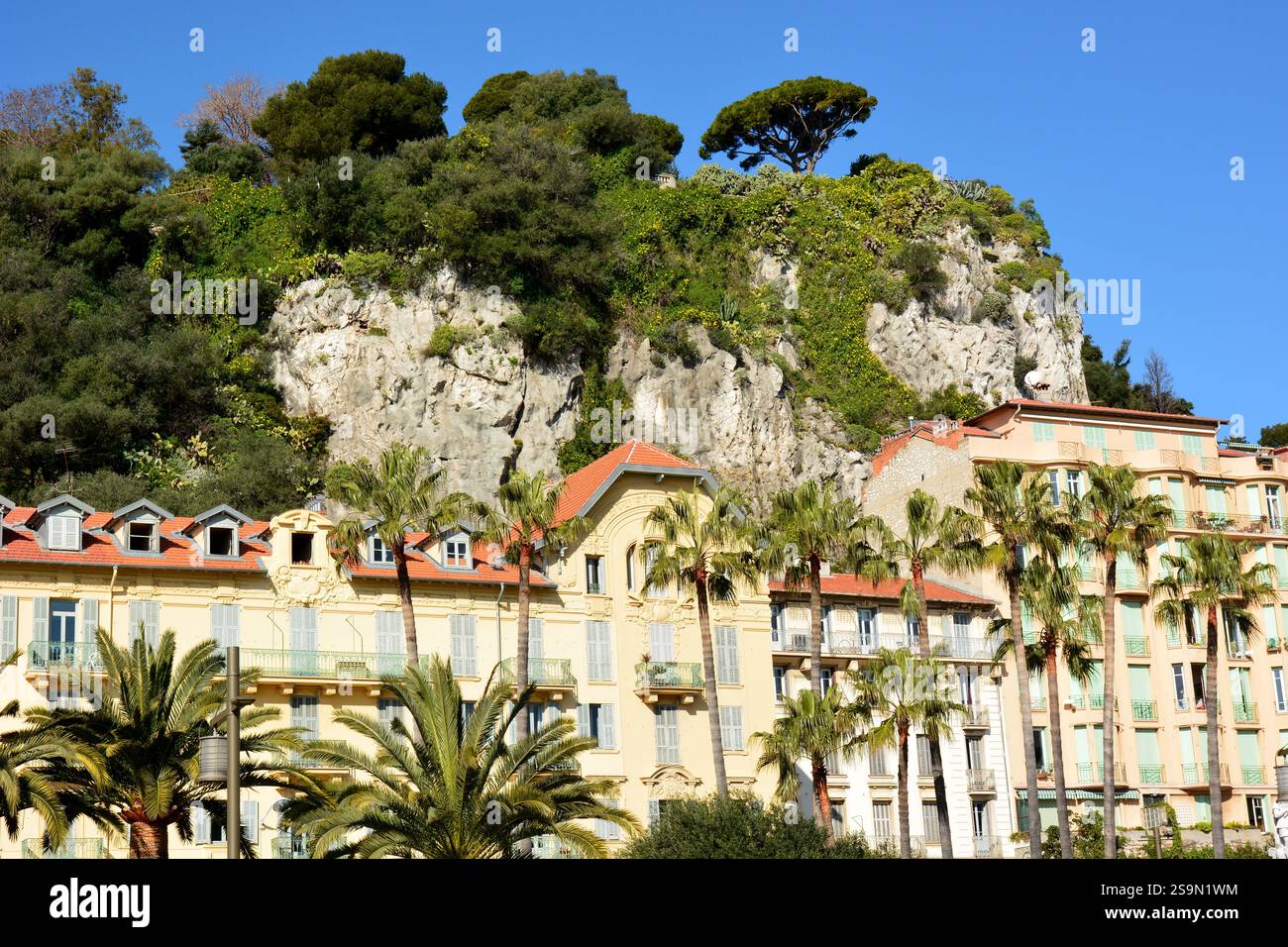 Qui est riviera hi-res stock photography and images - Alamy