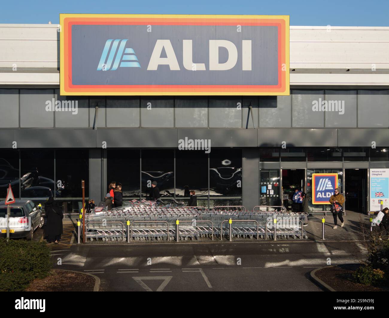 Aldi storefront hi-res stock photography and images - Alamy