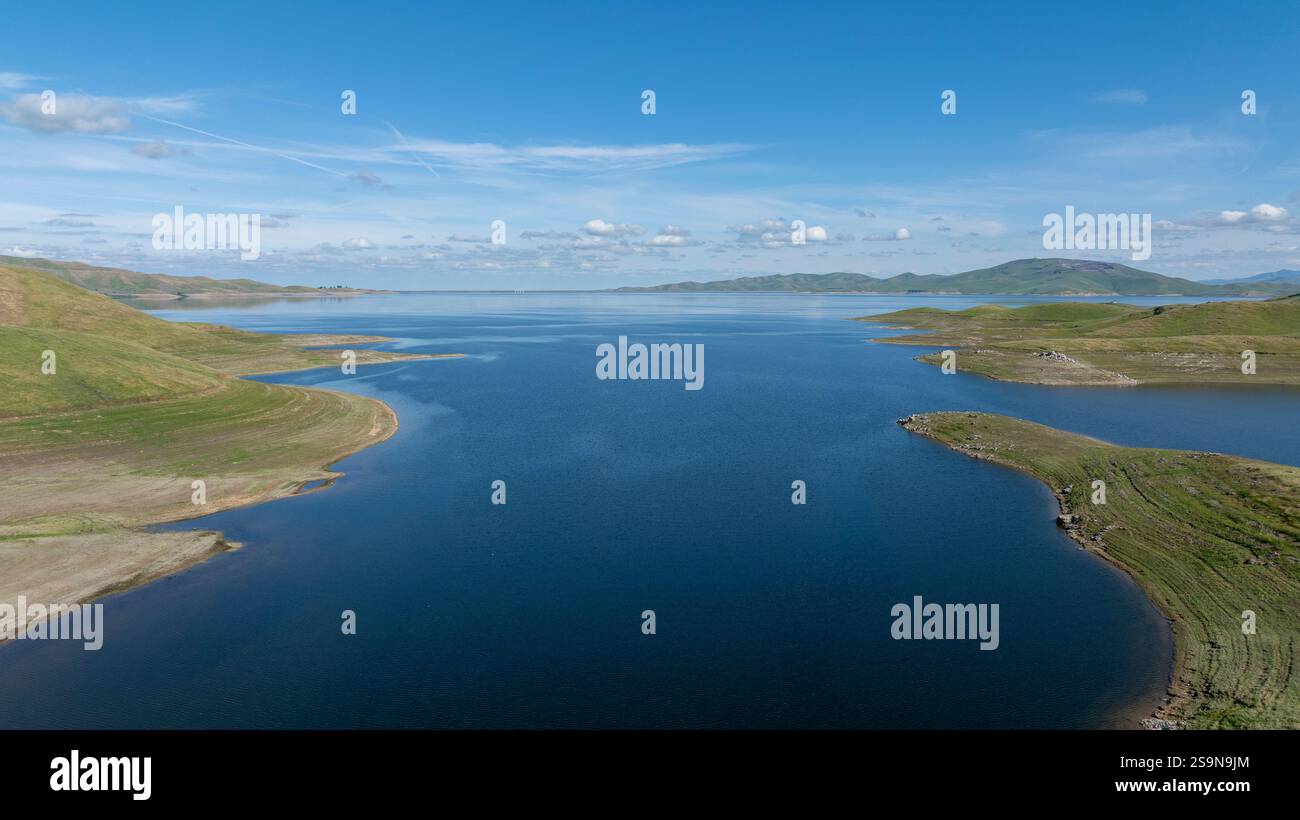 Aerial drone view of full San Luis Reservoir lake looking east Stock ...