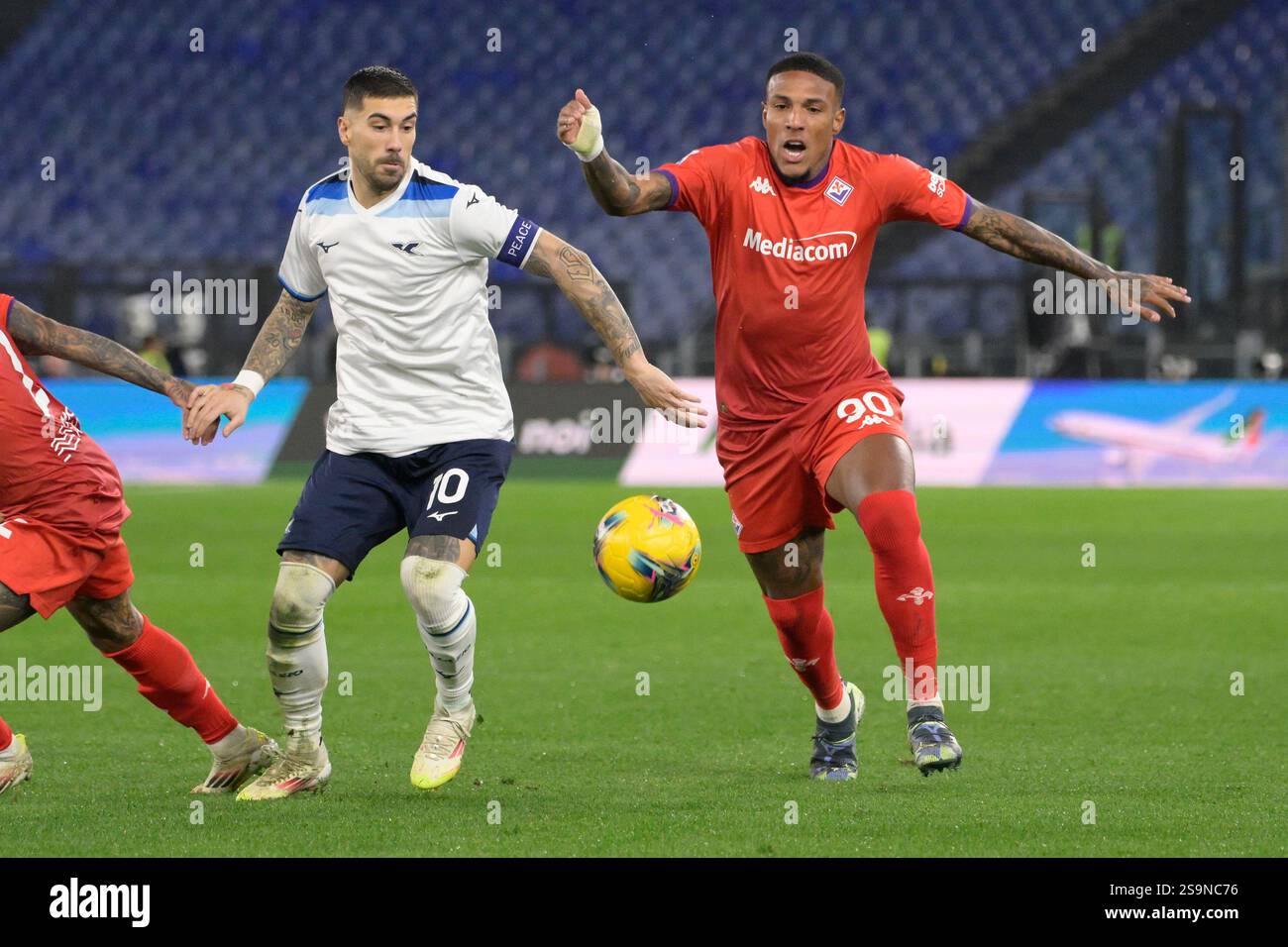 Roma, Italia. 26th Jan, 2025. Lazio's Mattia Zaccagni and Fiorentina's ...