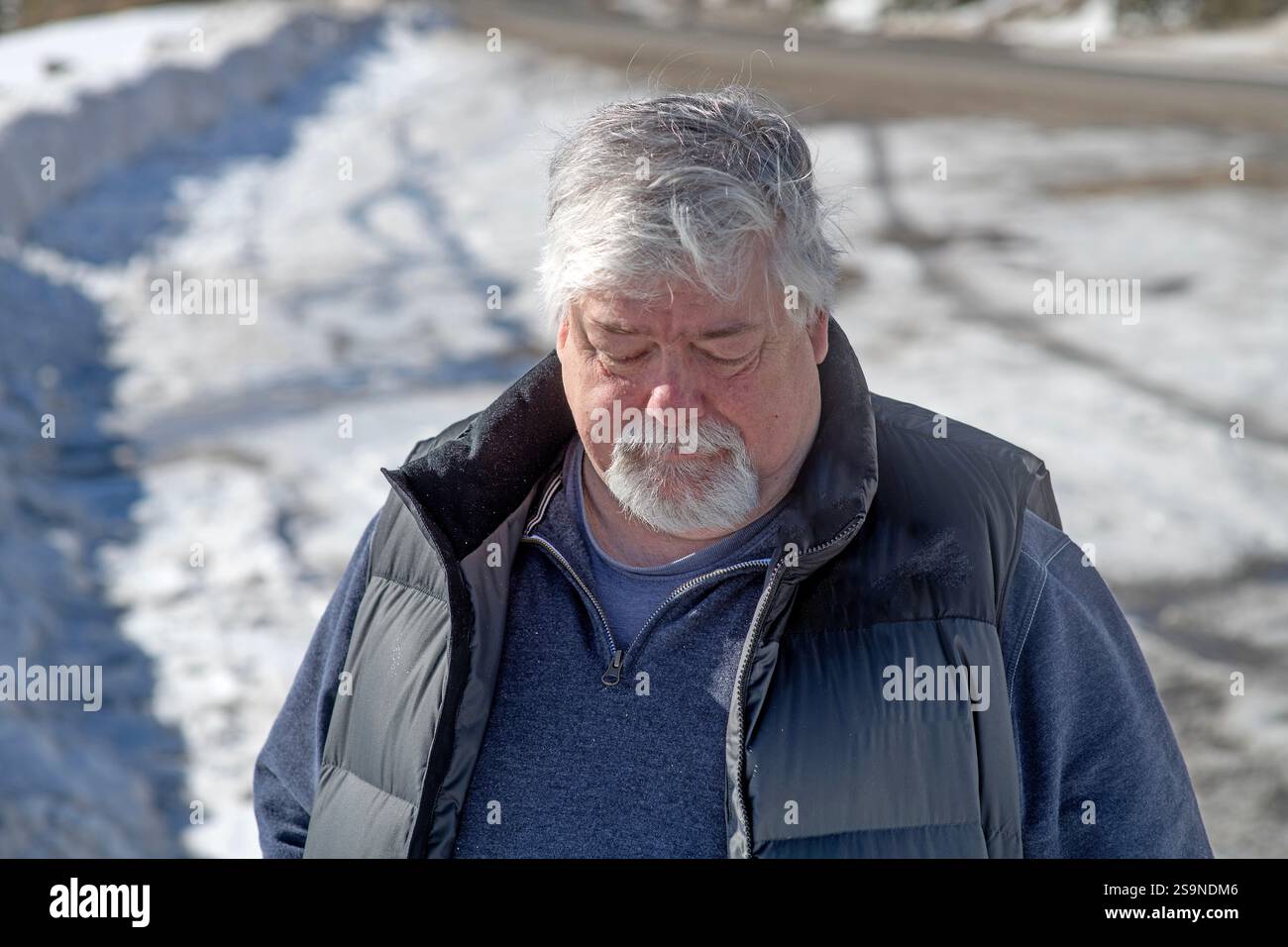 62 year old man outdoors while on vacation in Colorado Stock Photo - Alamy