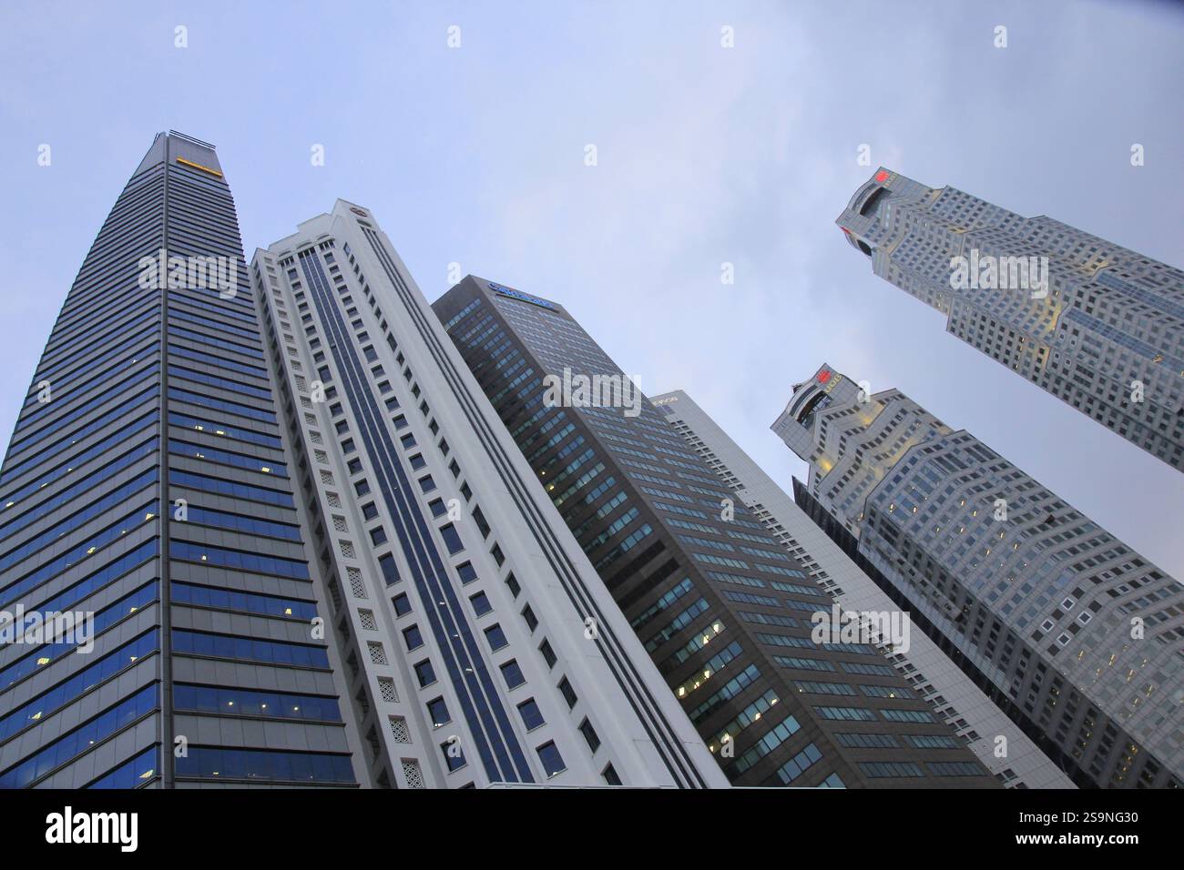 Row skyscrapers in business hi-res stock photography and images - Alamy