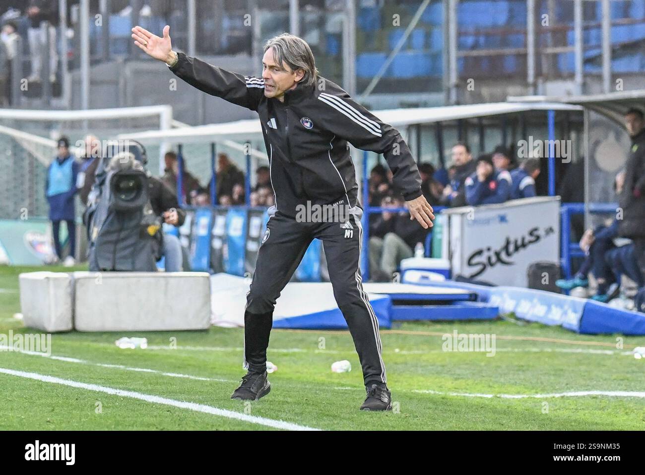 Pisa, Italy. 26th Jan, 2025. Head Coach Filippo Inzaghi (Pisa) during ...