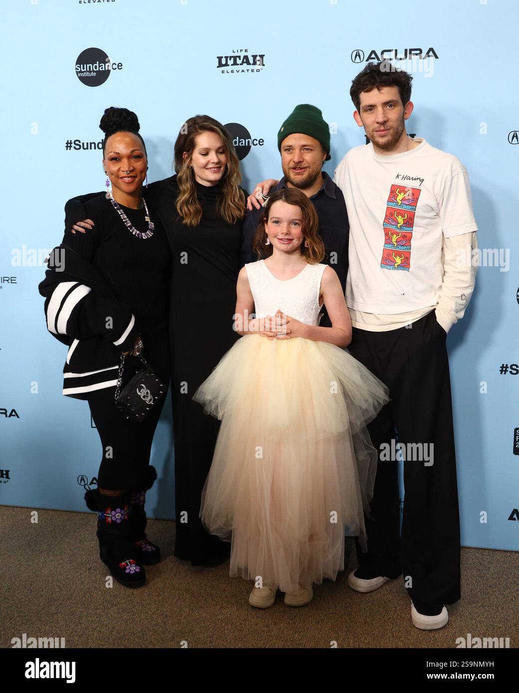 Ut. 26th Jan, 2025. Kali Reis, Meghann Fahy, Max Walker-Silverman, Lily ...