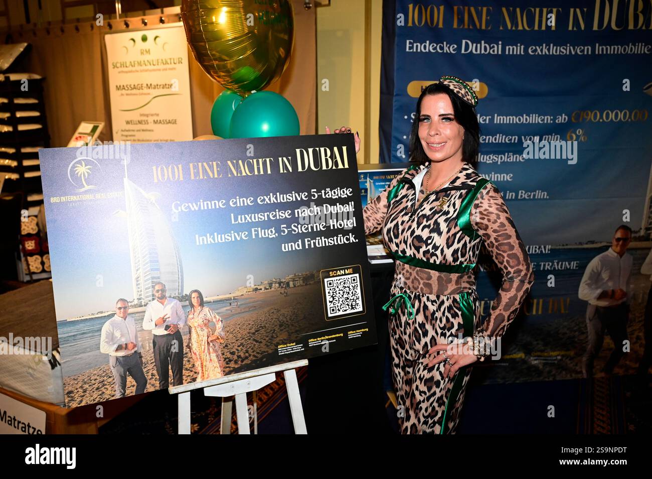 Julia ten Napel bei der 7. Dschungelparty zum TV-Start von 'Ich bin ein ...