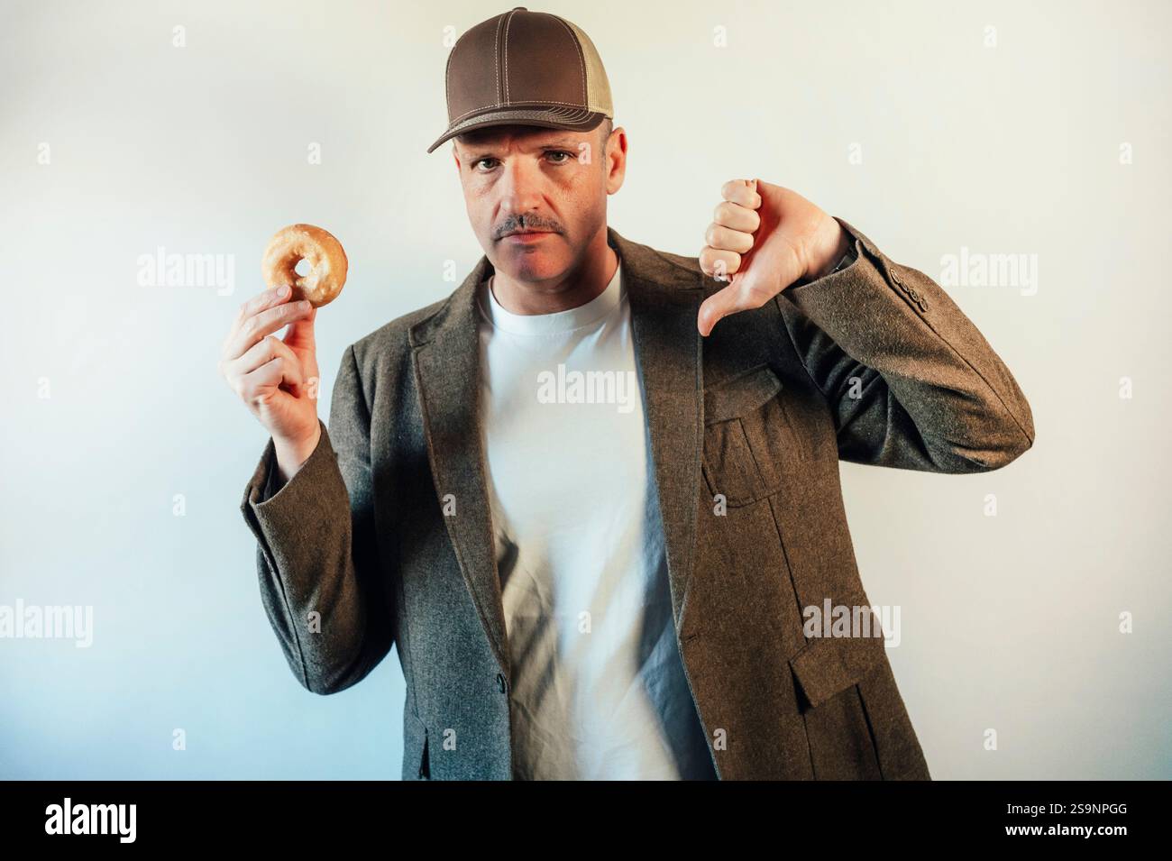 Man eating stock hi-res stock photography and images - Alamy