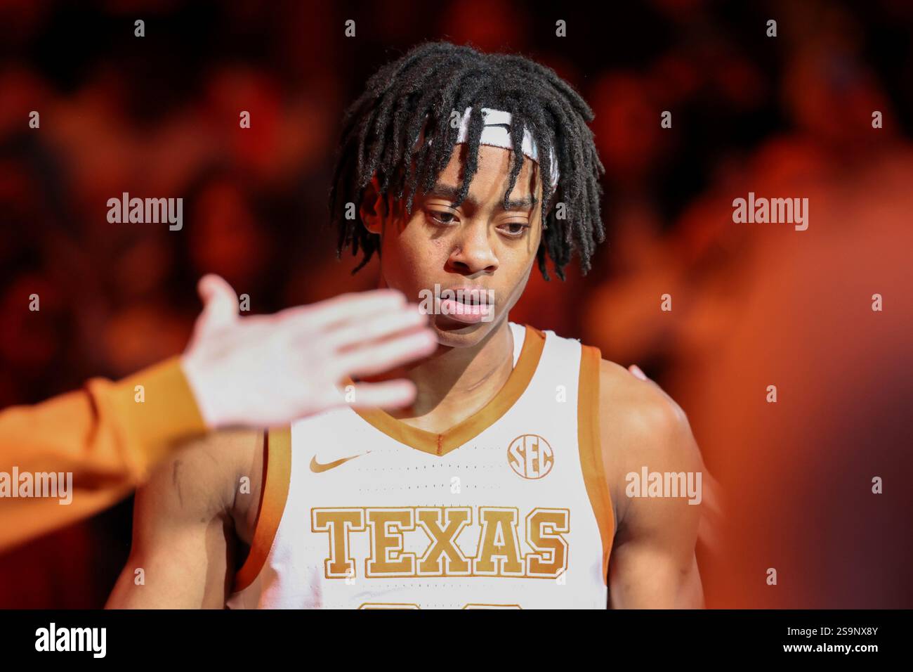 AUSTIN, TX - JANUARY 25: Texas Longhorns guard Tre Johnson (20) in the ...